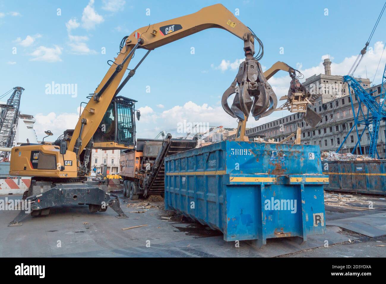 Waste collection centre hi-res stock photography and images - Alamy