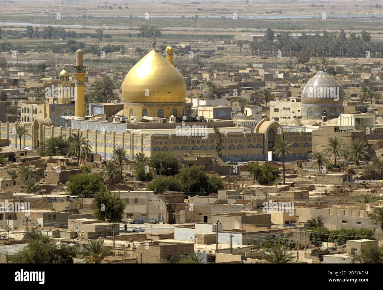 The al askari shrine in samarra hi-res stock photography and images - Alamy