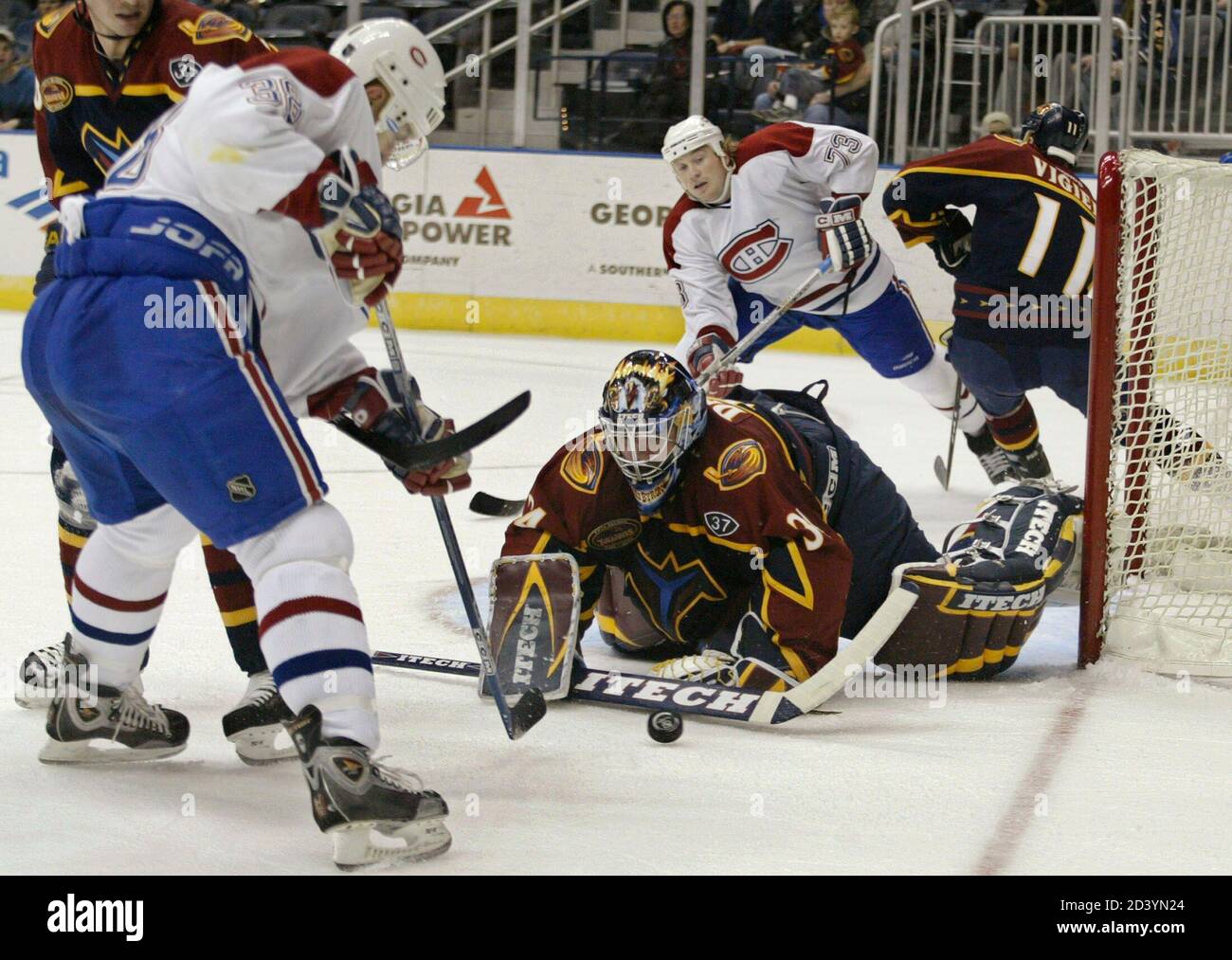 Byron dafoe save hi-res stock photography and images - Alamy