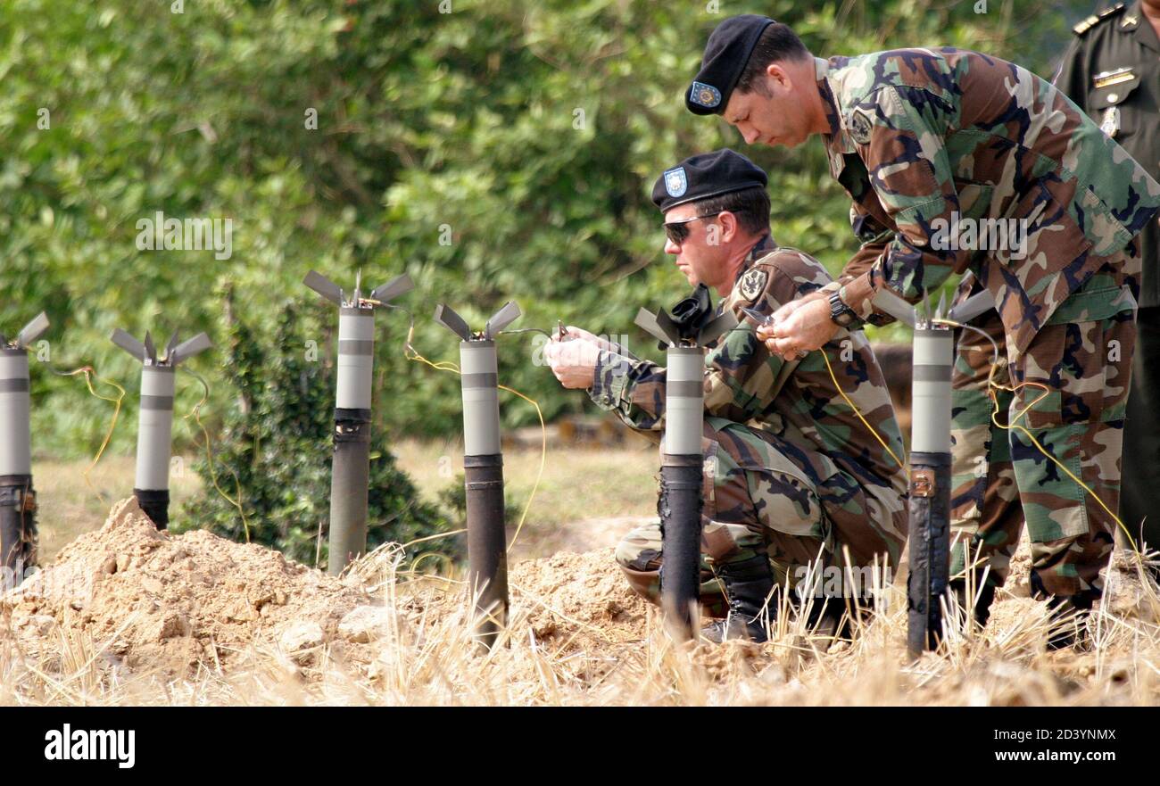 Weapons master hi-res stock photography and images - Alamy