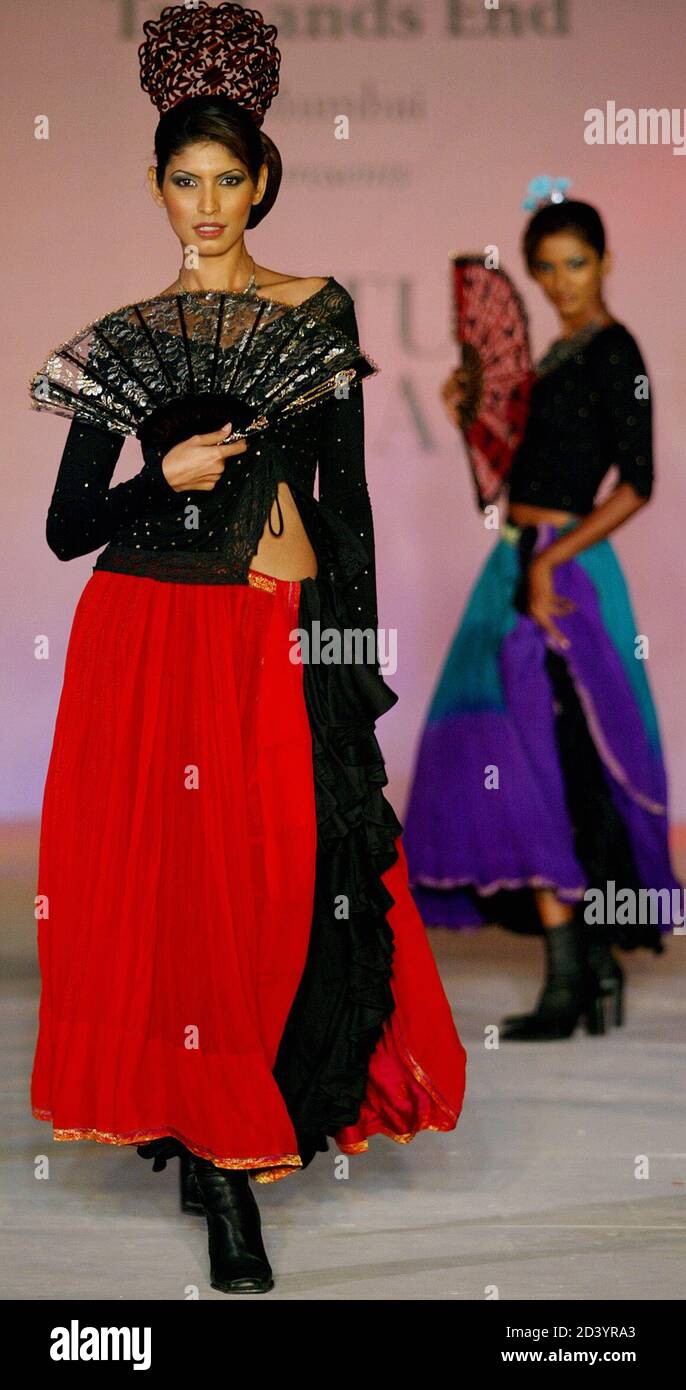 Ritu kumar fashion designer hi-res stock photography and images - Alamy