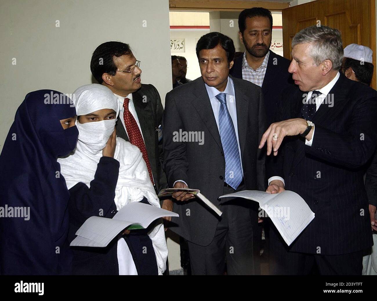 Pakistani chief minister punjab hi-res stock photography and images - Alamy