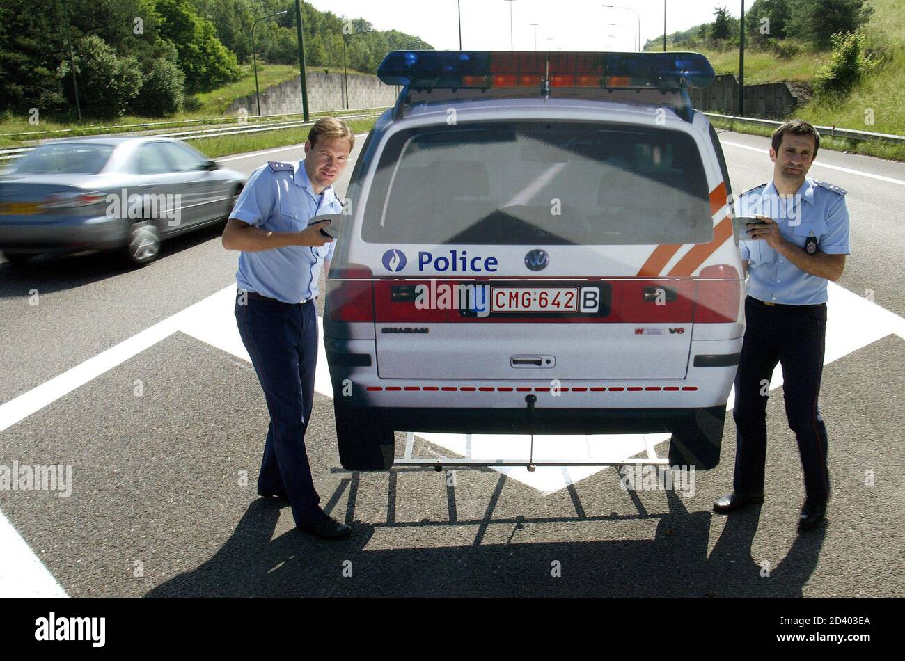 Police officers speed trap hi-res stock photography and images - Alamy