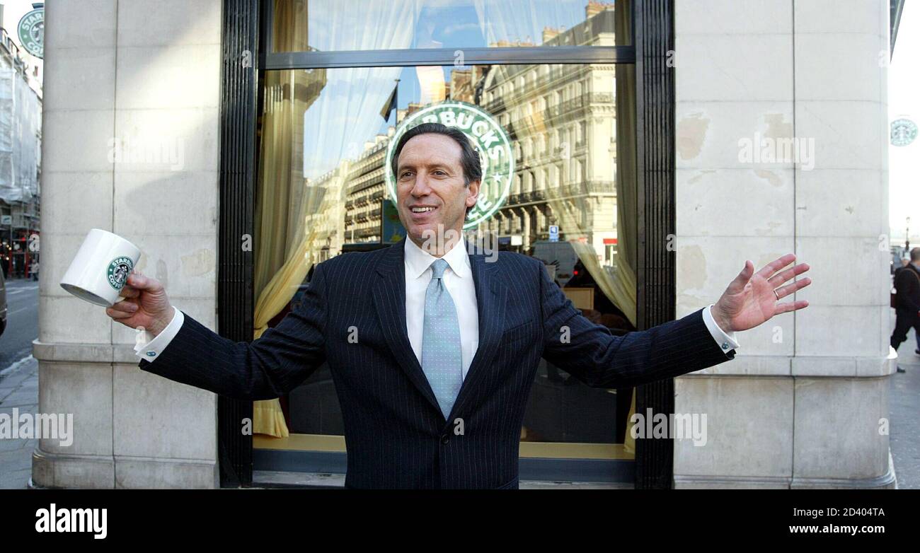 Starbucks paris hi-res stock photography and images - Alamy