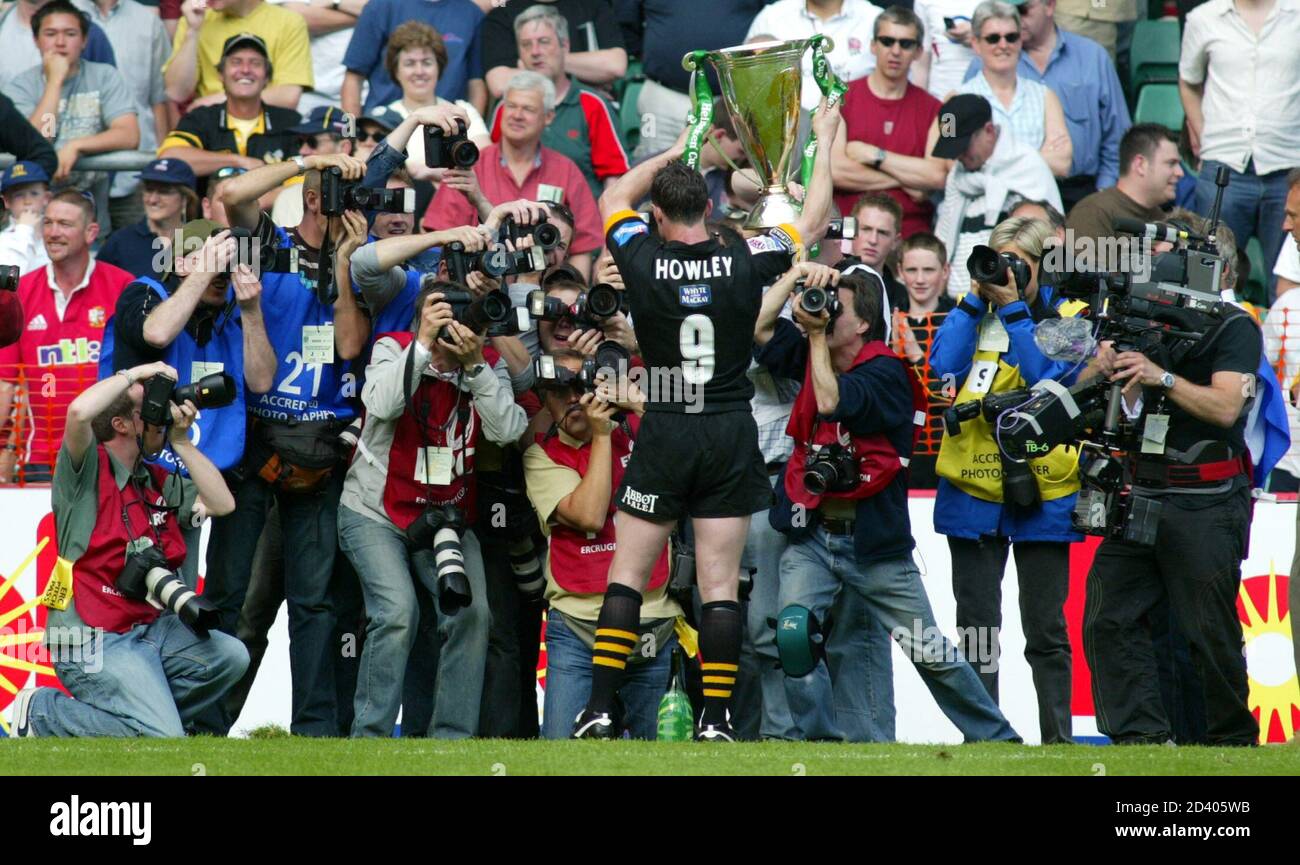 Rob howley wasps try 2004 hi-res stock photography and images - Alamy