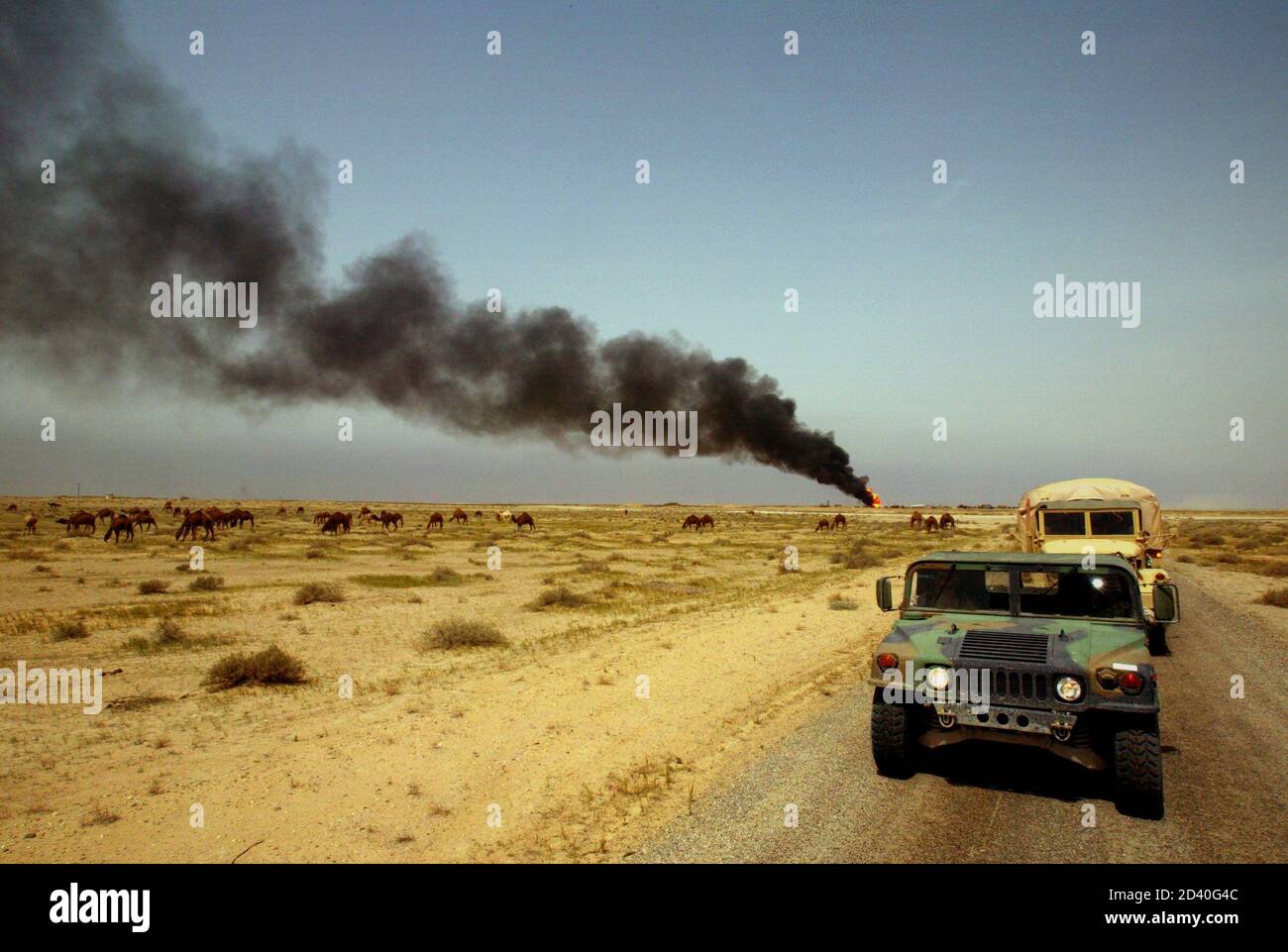 Rumaila oilfields hi-res stock photography and images - Alamy