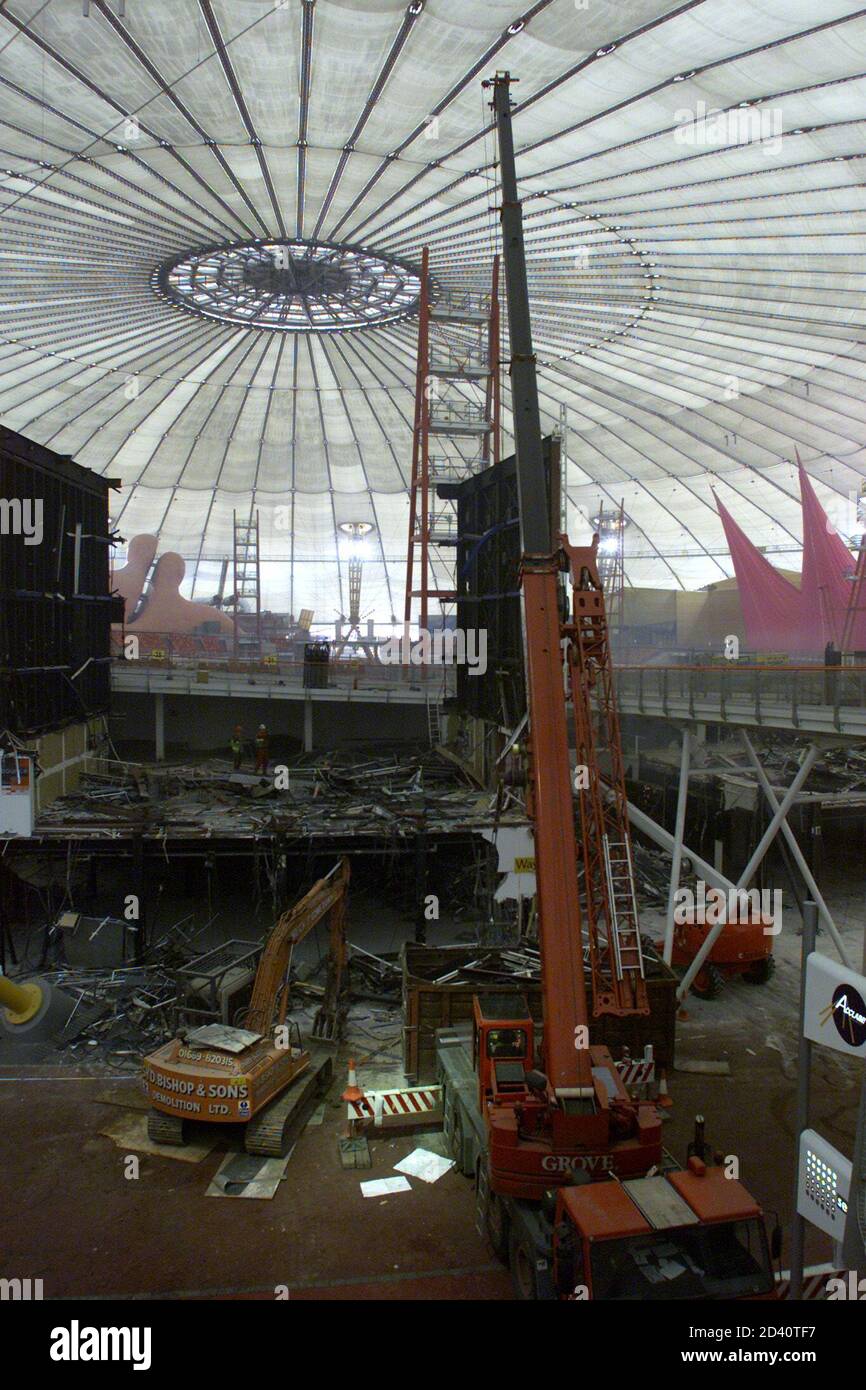 Millennium Dome Body Zone 2 High Resolution Stock Photography and ...