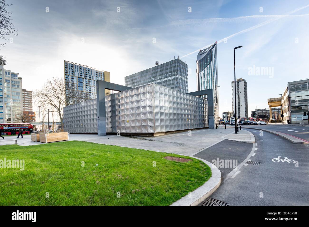 London, Uk - June 21, 2017: Elephant & Castle Michael Faraday Memorial ...