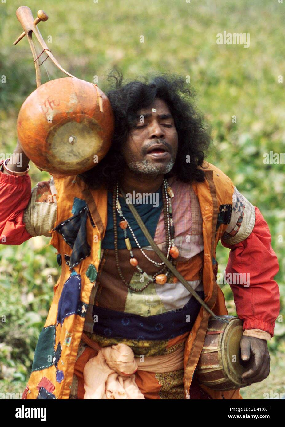 Wandering singers hi-res stock photography and images - Alamy