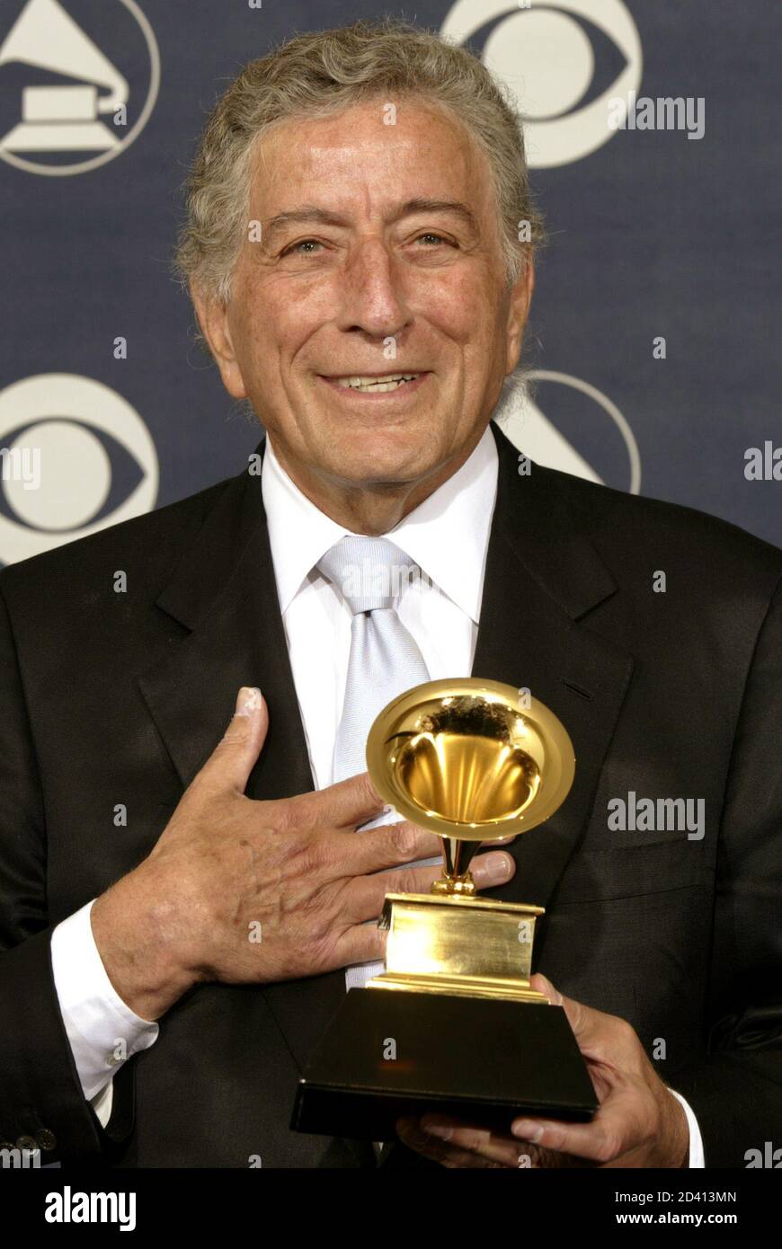 World music awards tony bennett hi-res stock photography and images - Alamy