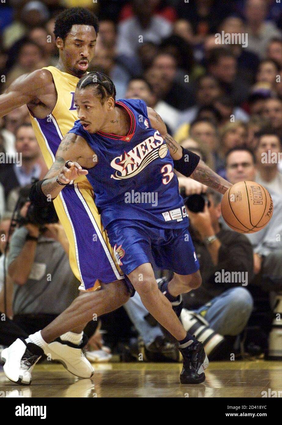 Allen iverson 2000 hi-res stock photography and images - Alamy