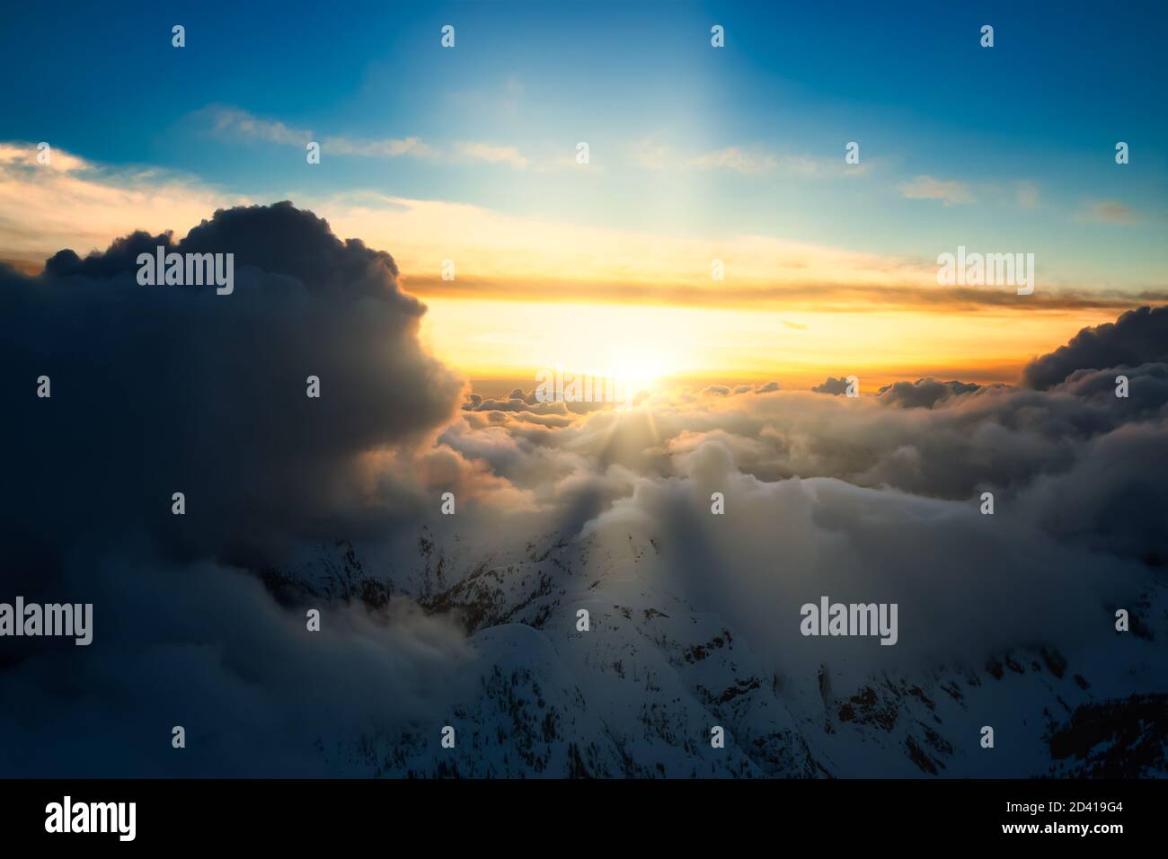 Canadian aerial nature landscape hi-res stock photography and images ...