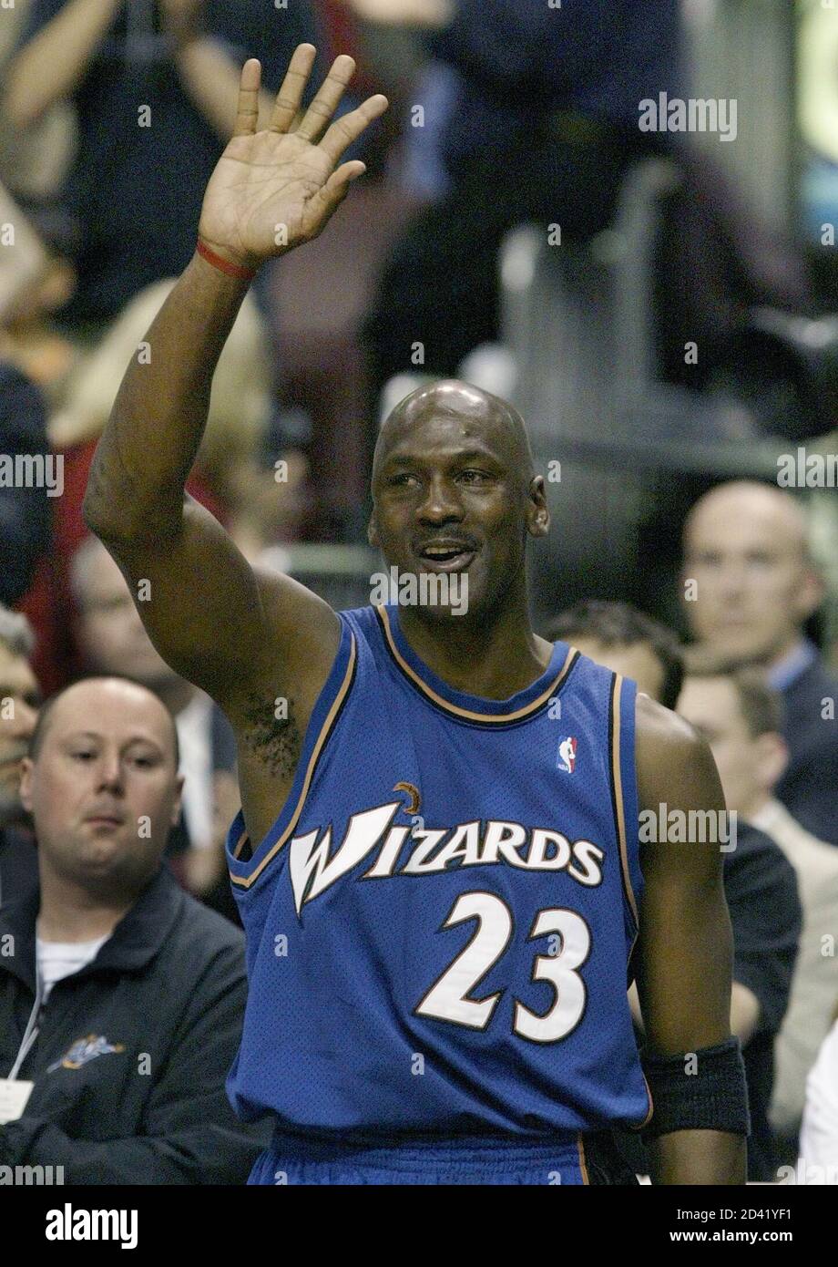 Michael jordan all star game hi-res stock photography and images - Alamy
