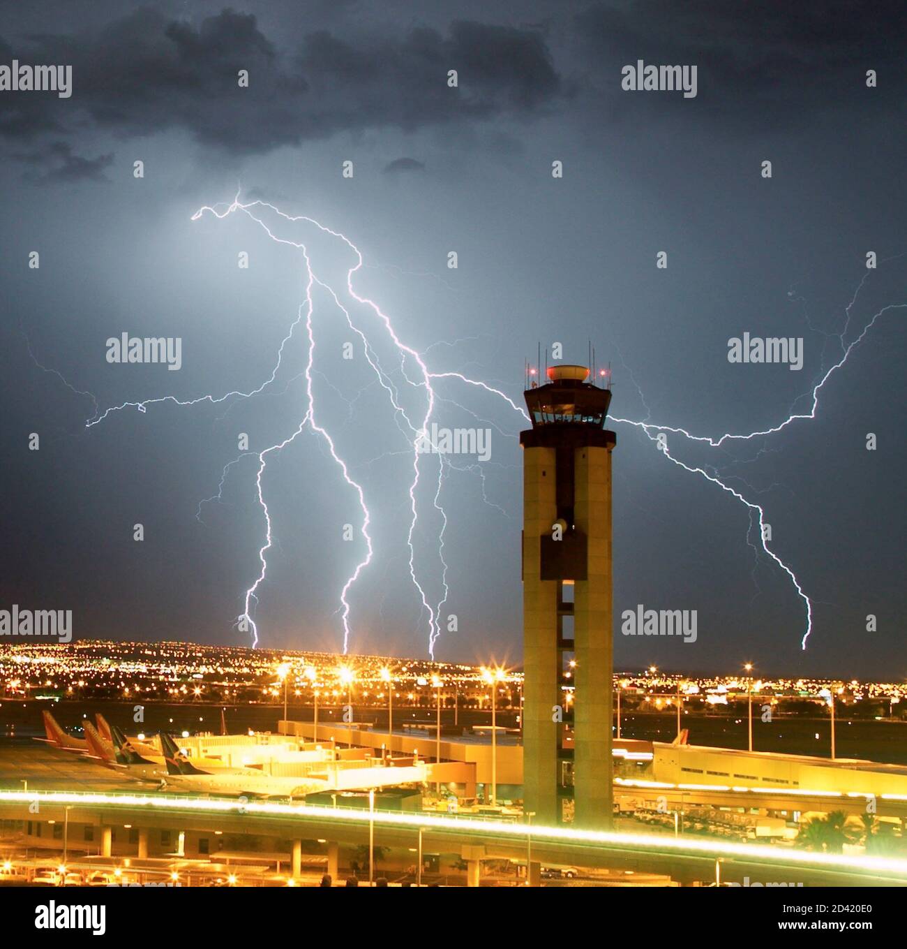 Lightning strikes tower hi-res stock photography and images - Alamy