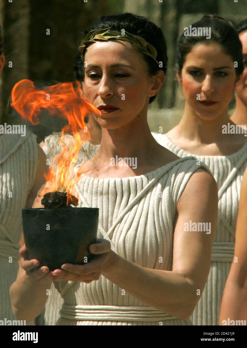 Greek priestesses hi-res stock photography and images - Alamy