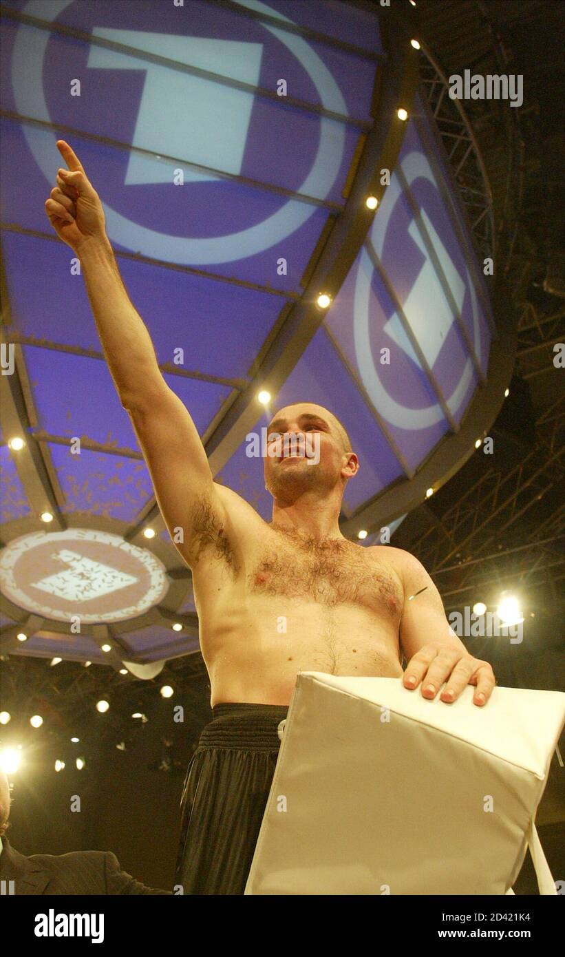 Swedish boxer hi-res stock photography and images - Alamy