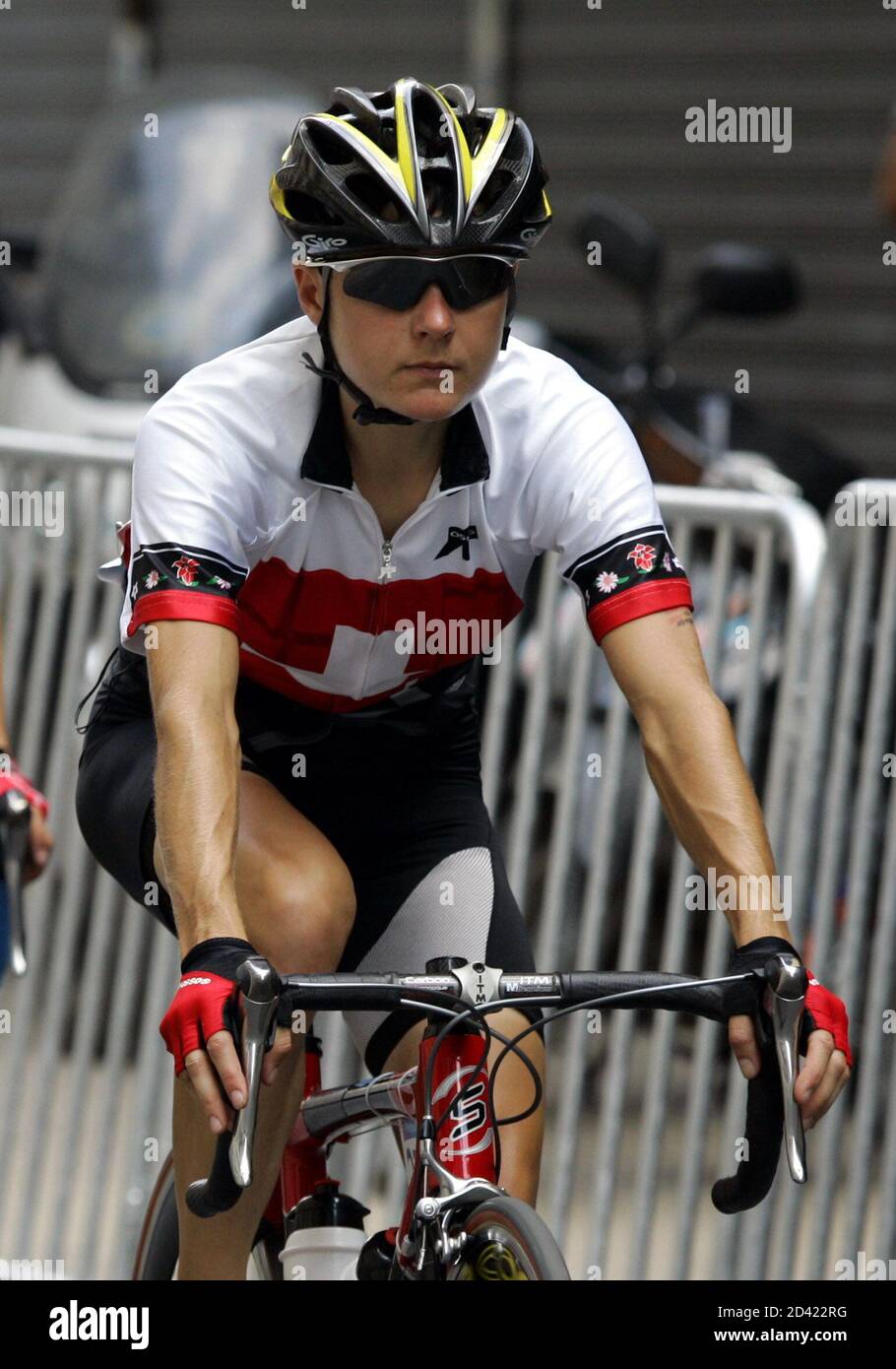 Cycling athens olympic games 2004 womens road race hi-res stock ...