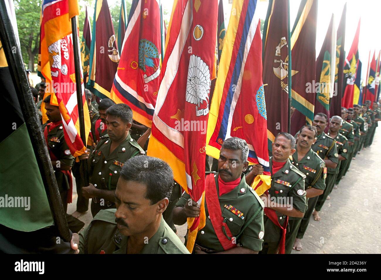 Lord buddha sri lanka hi-res stock photography and images - Alamy