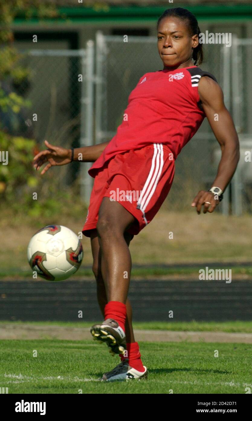 Charmaine hooper soccer hi-res stock photography and images - Alamy