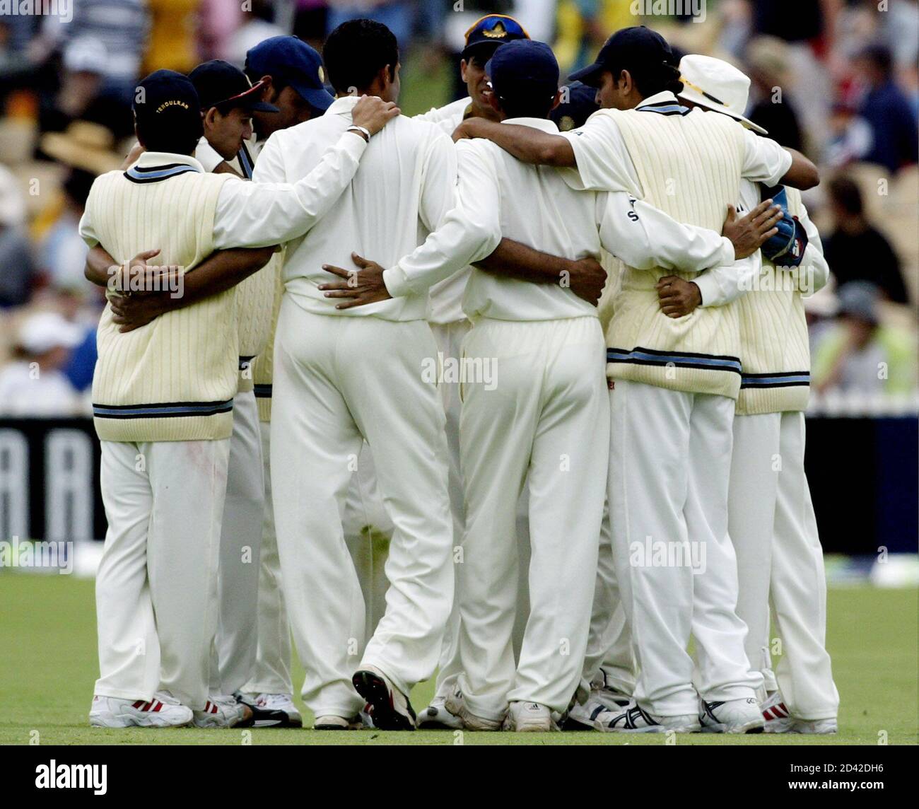 Indian cricket team huddle hi-res stock photography and images - Alamy