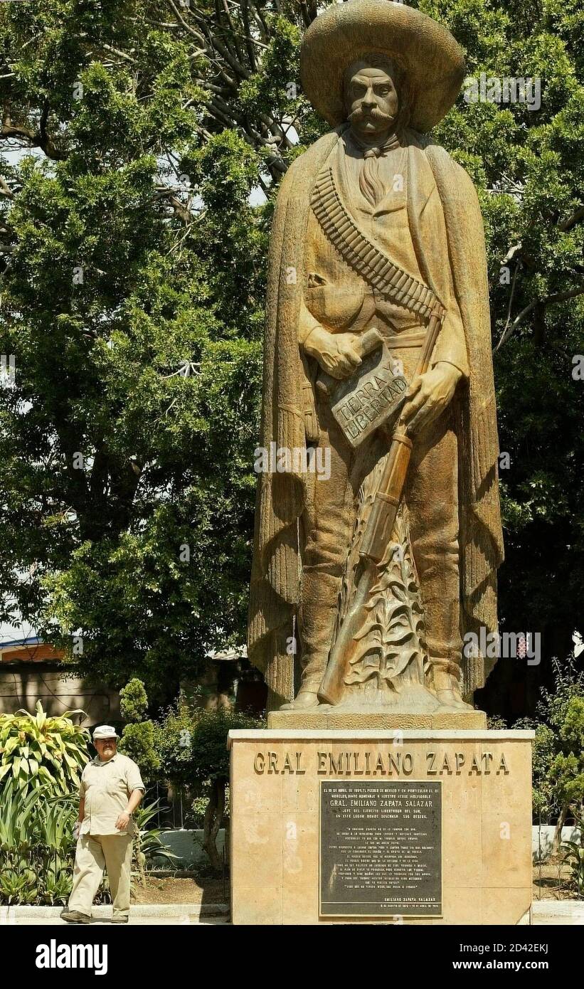 Emiliano Zapata Statue High Resolution Stock Photography and Images - Alamy