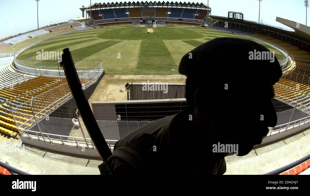 Sardar patel cricket stadium hi-res stock photography and images - Alamy