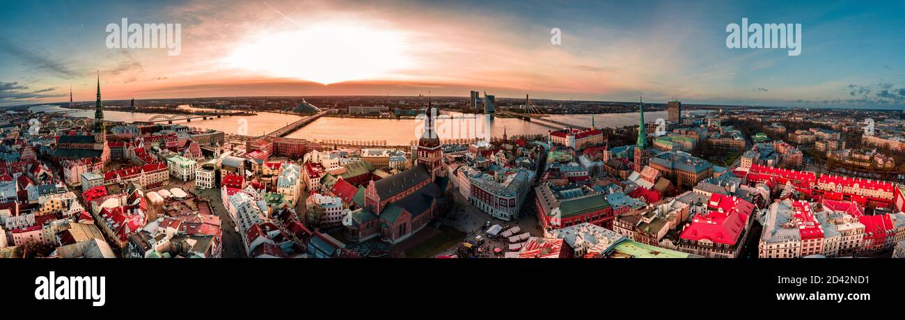 Panorama wallpapers hi-res stock photography and images - Alamy