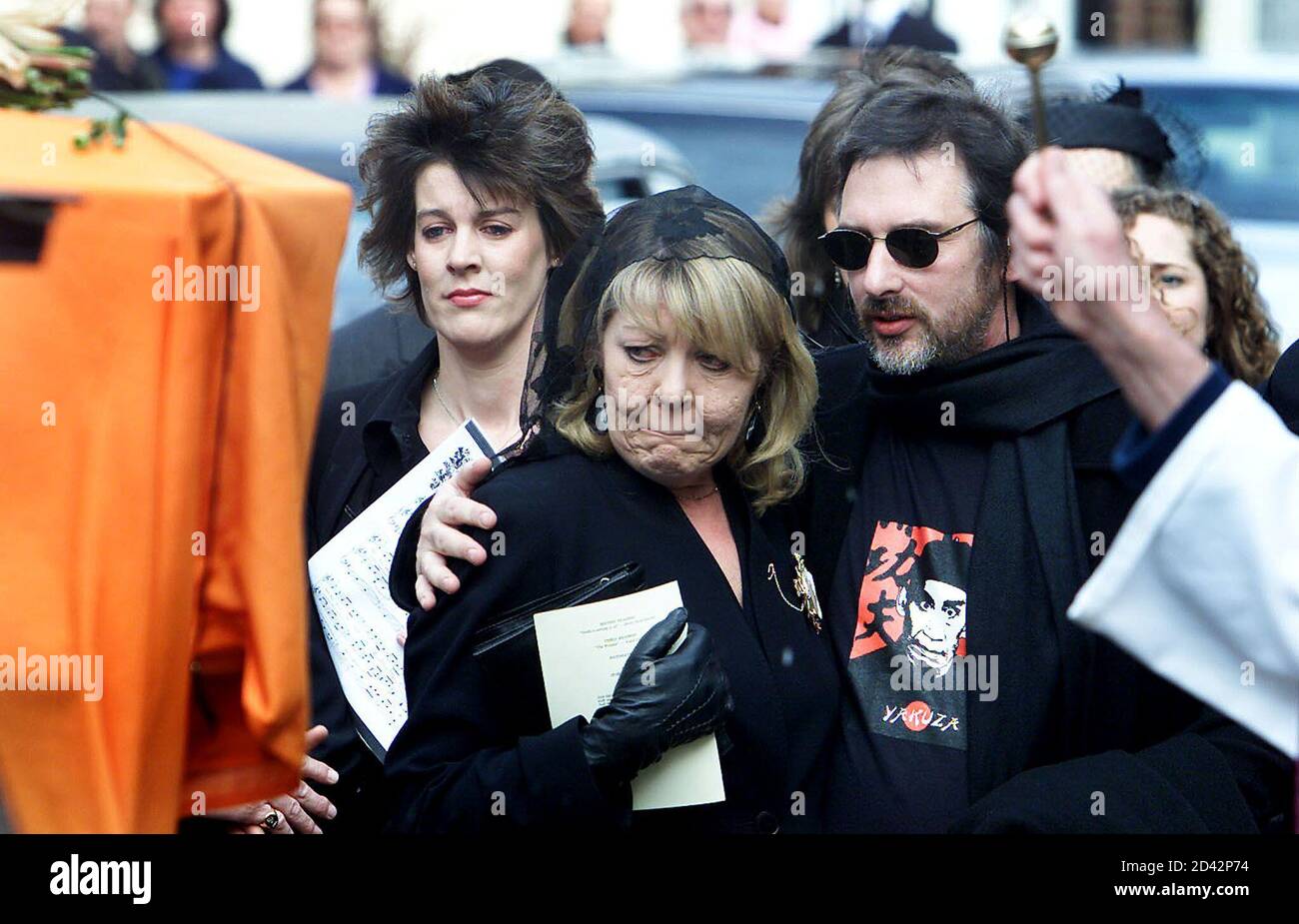 Comedian spike milligan hi-res stock photography and images - Alamy