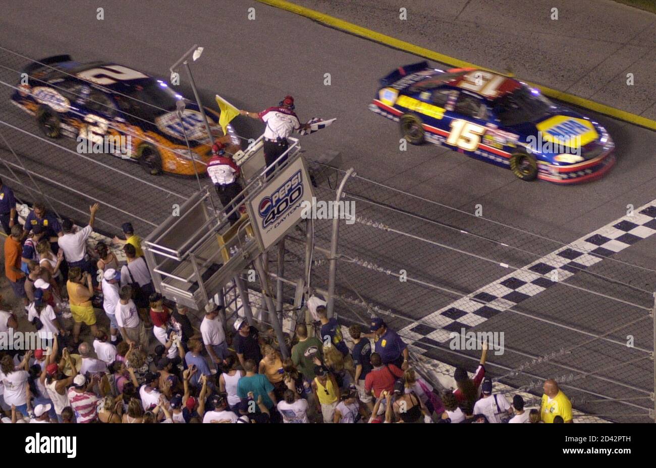 2002 the pepsi 400 nascar hi-res stock photography and images - Alamy