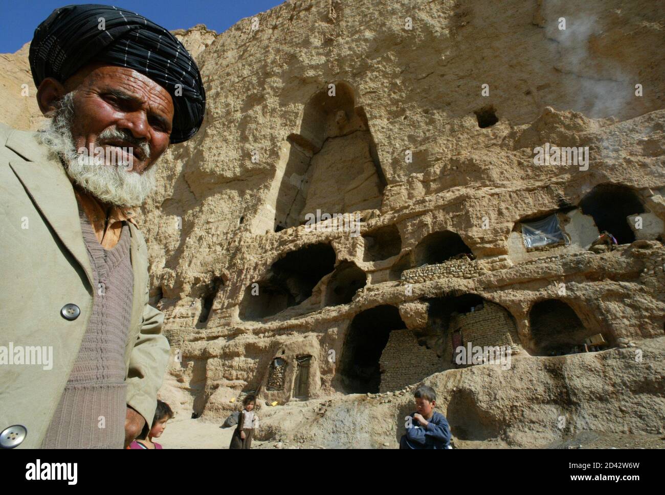 Bamyan caves hi-res stock photography and images - Alamy