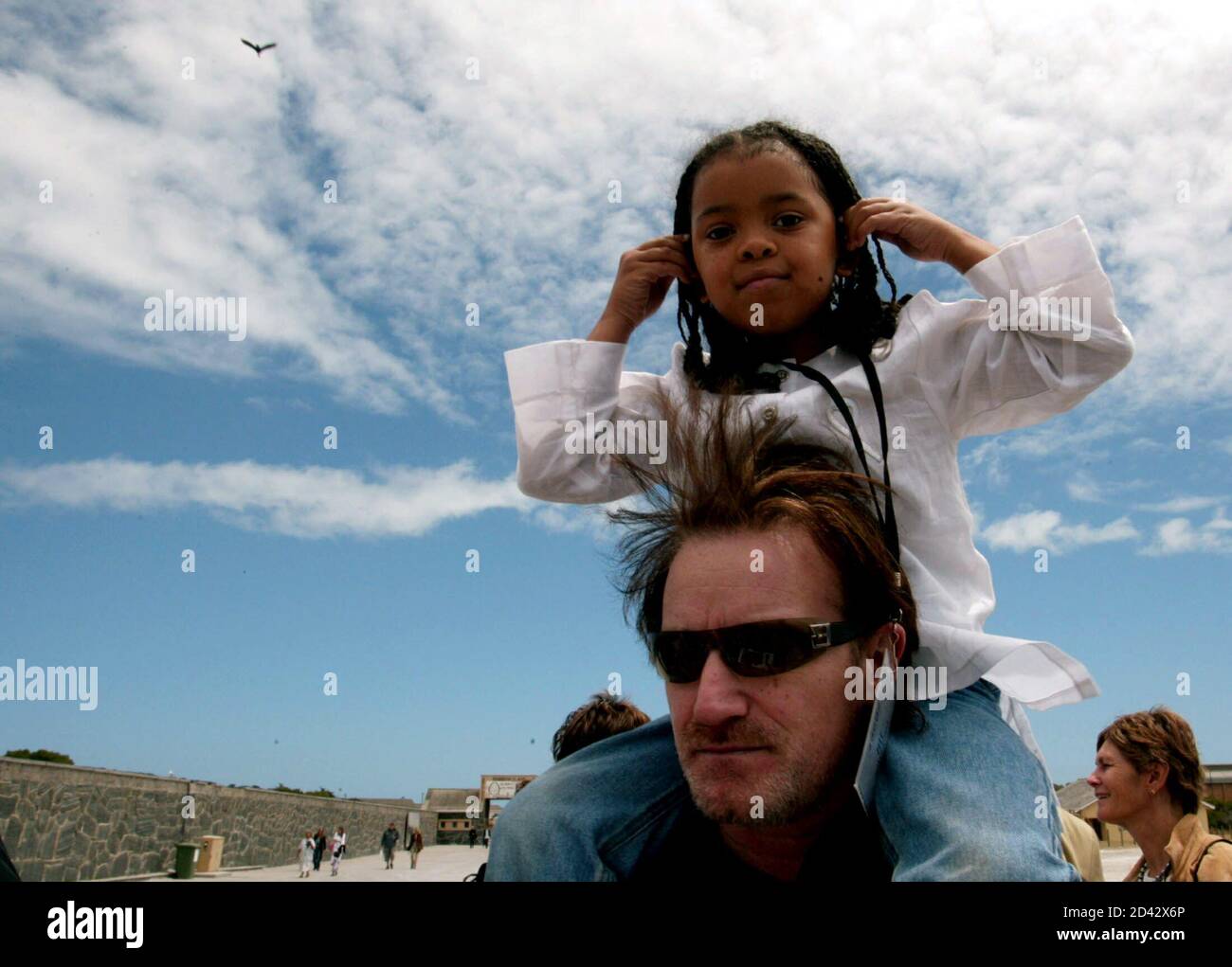 Nelson mandela 46664 concert hi-res stock photography and images - Alamy