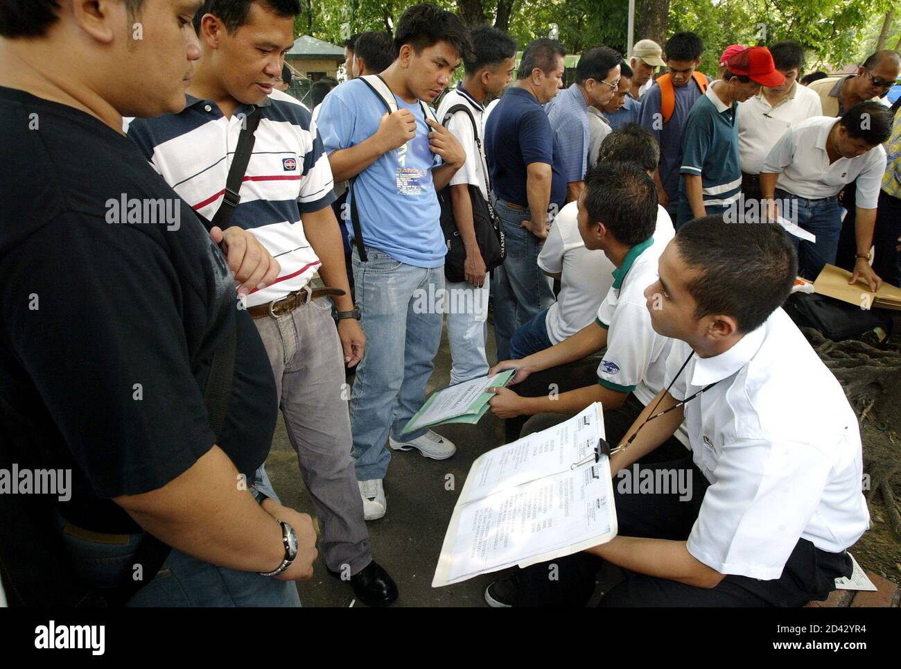 Philippines remittance hi-res stock photography and images - Alamy