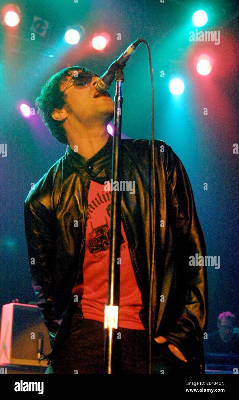 Oasis bad boy liam gallagher hi-res stock photography and images - Alamy