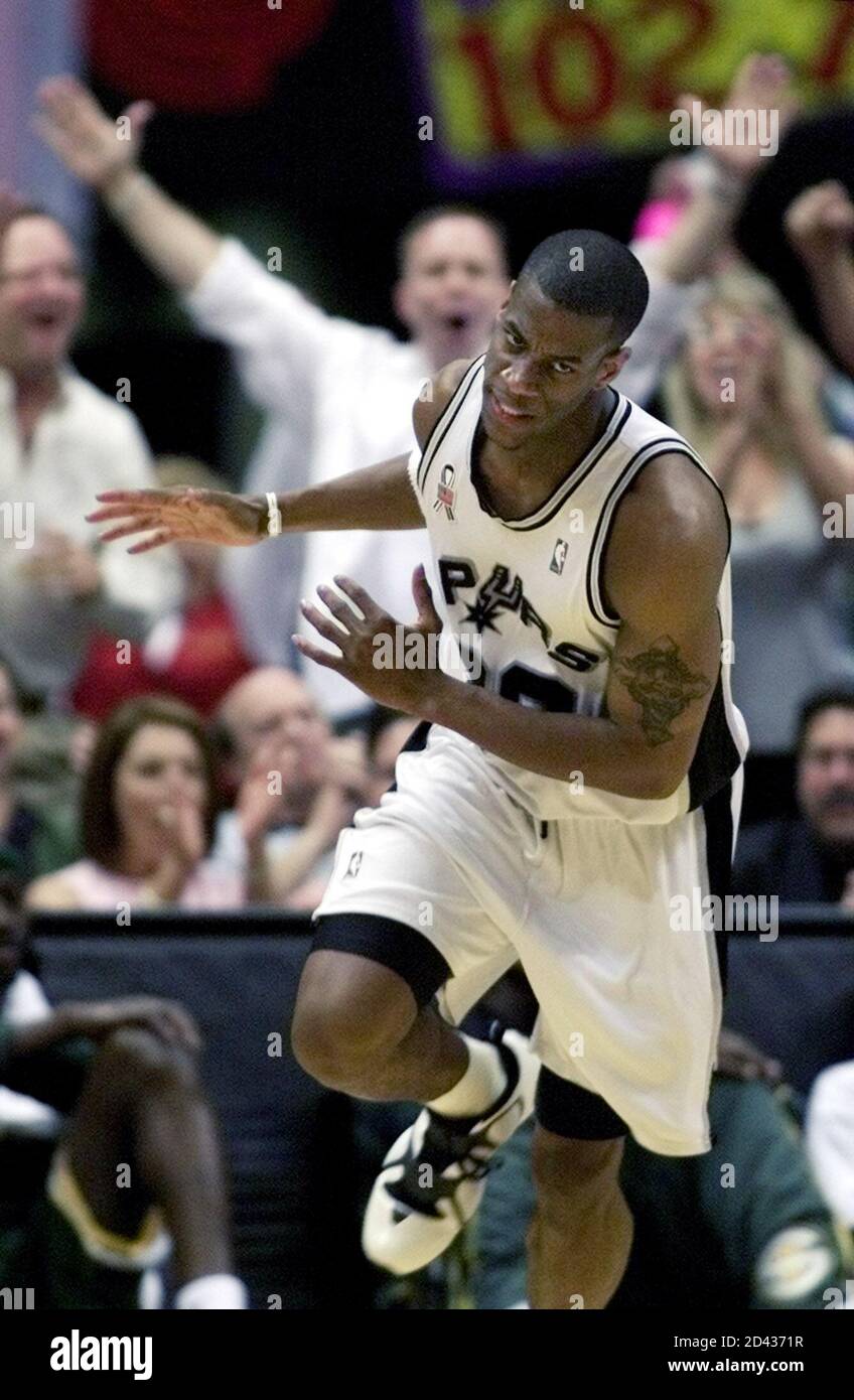 Game 5 antonio daniels hi-res stock photography and images - Alamy