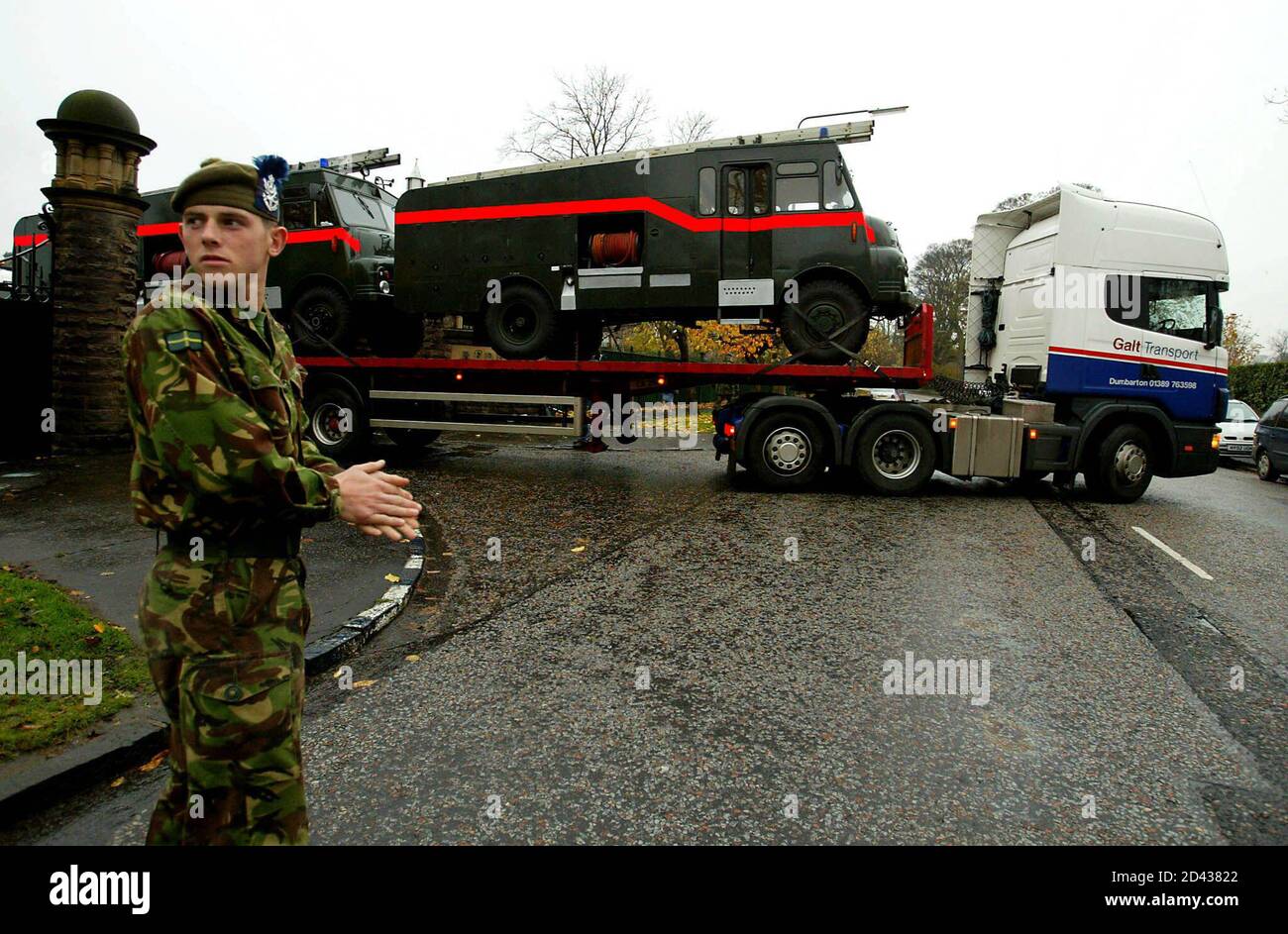 Firemen strike green goddess hi-res stock photography and images - Alamy