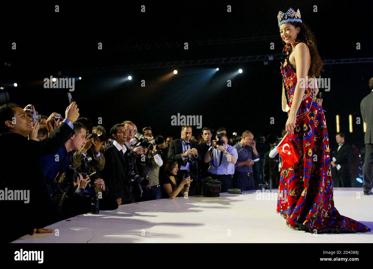 Miss peru miss world hi-res stock photography and images - Alamy