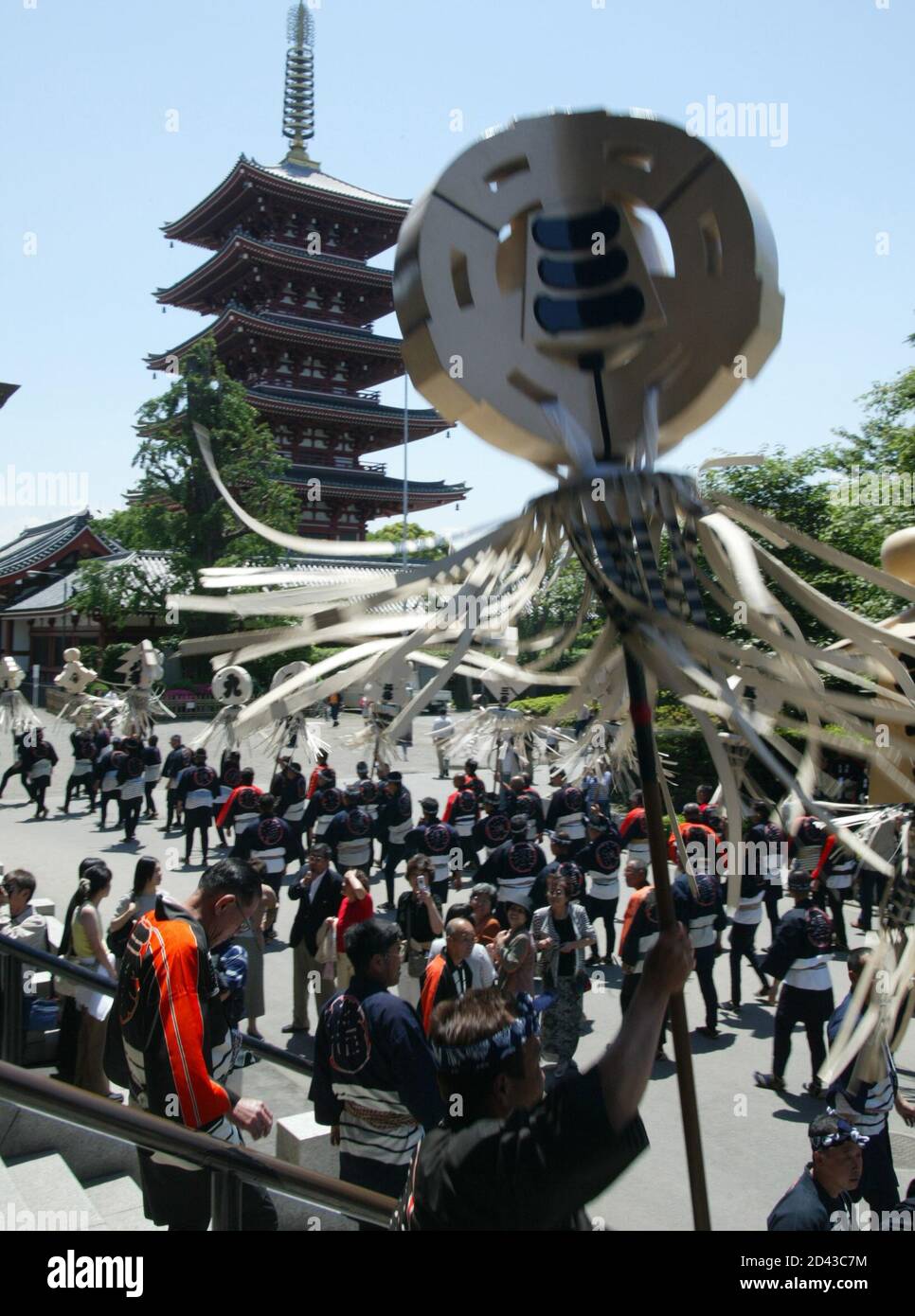 Traditional japanese firefighters hi-res stock photography and images ...