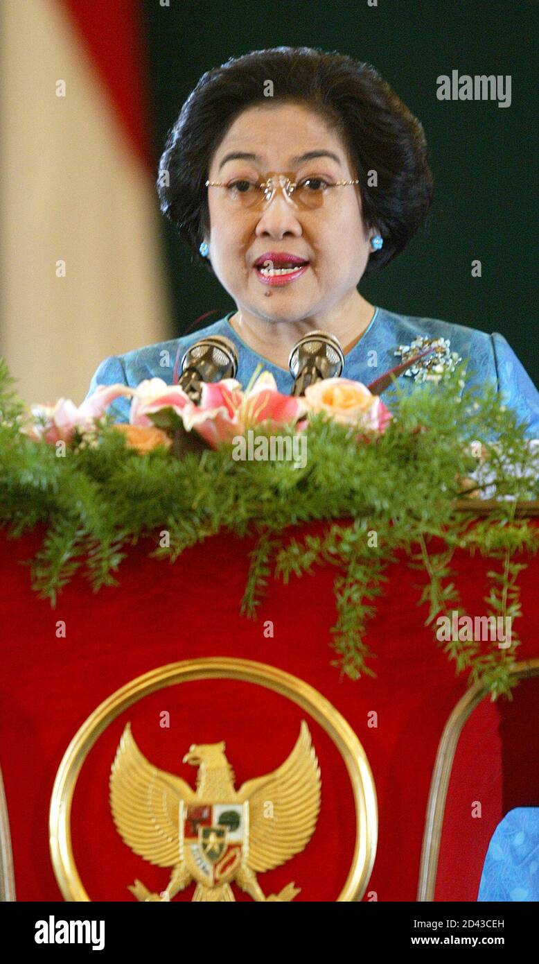 President megawati sukarnoputri indonesia hi-res stock photography and ...