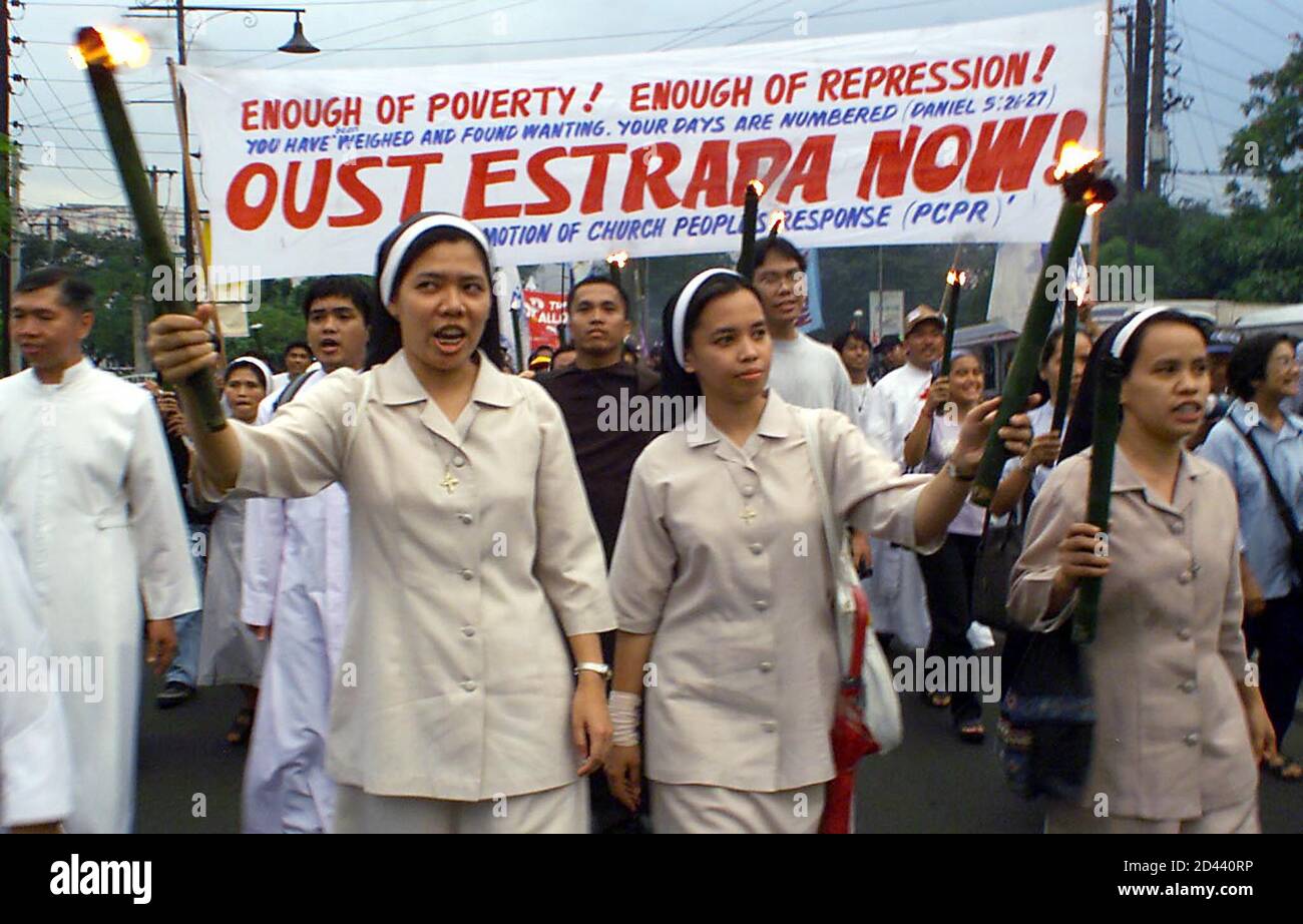 Filipino nuns hi-res stock photography and images - Alamy