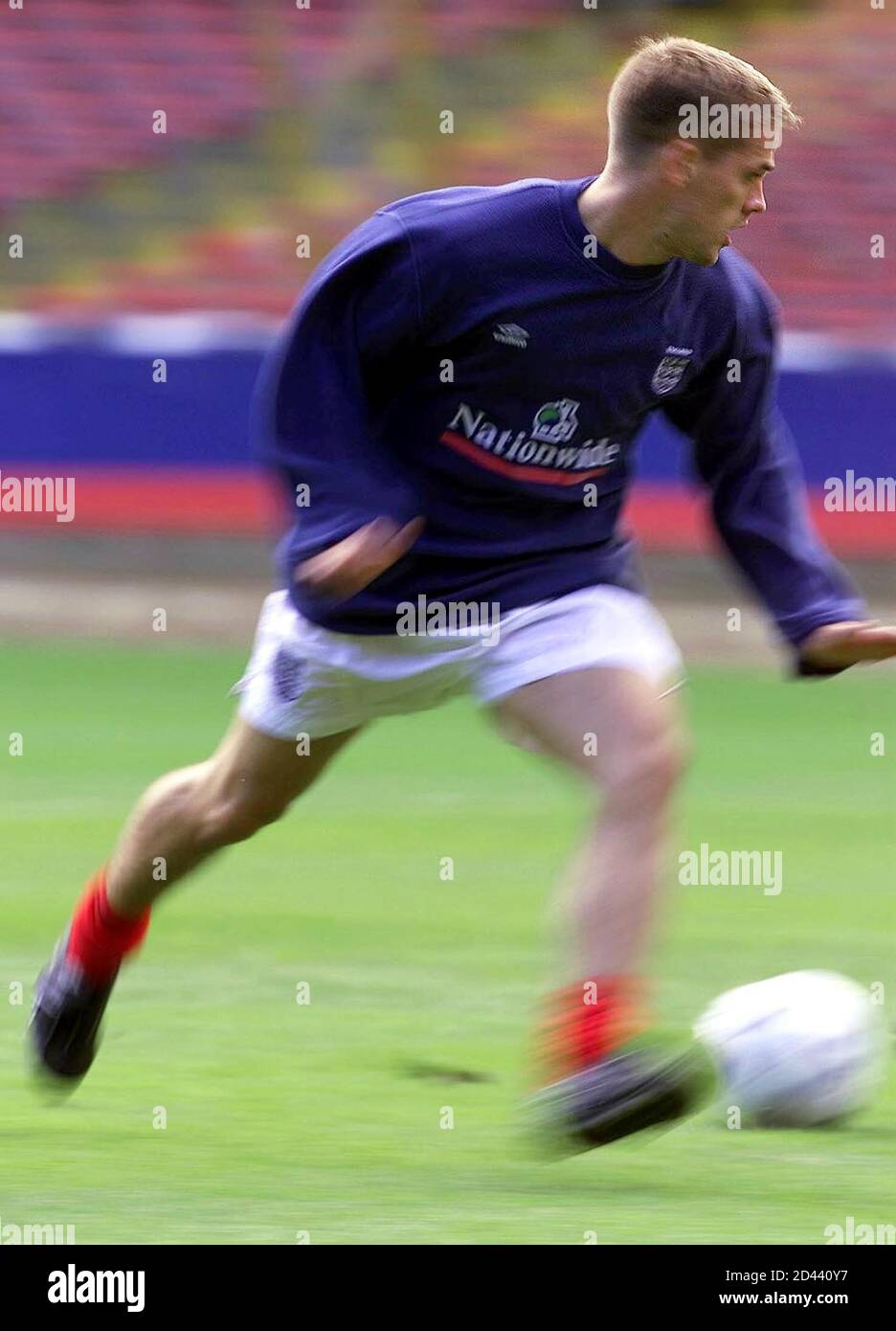 Michael owen 2000 hi-res stock photography and images - Alamy