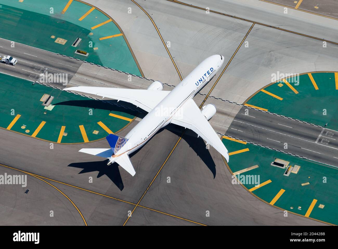 United airlines aerial view hi-res stock photography and images - Alamy