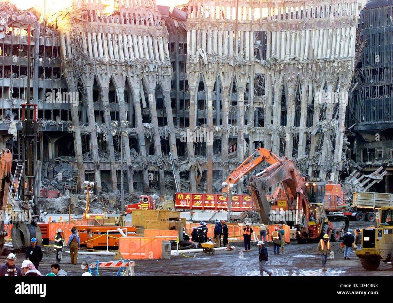 World trade center clean up hi-res stock photography and images - Alamy
