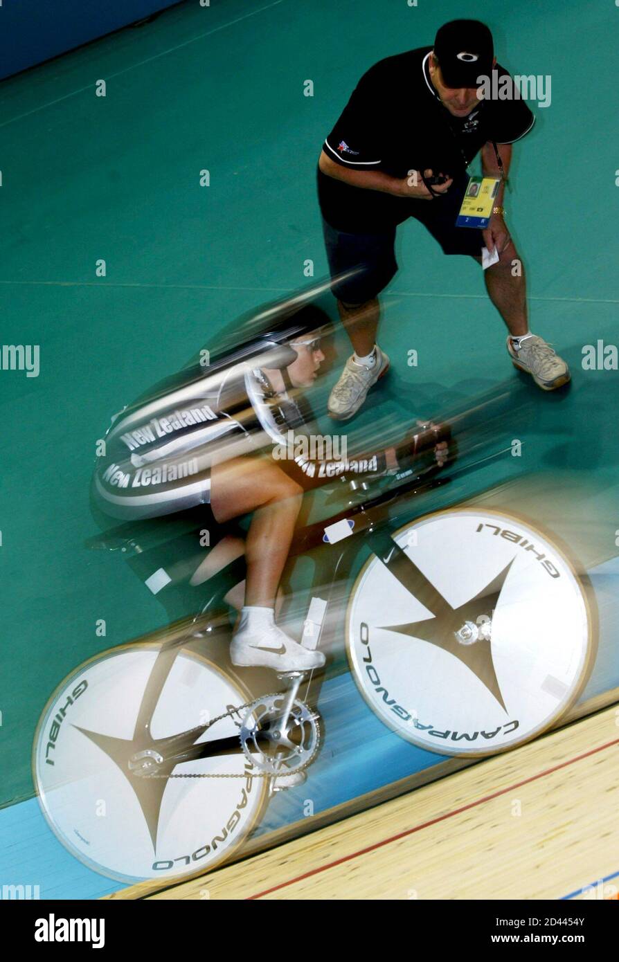 Sarah ulmer commonwealth games hi-res stock photography and images - Alamy