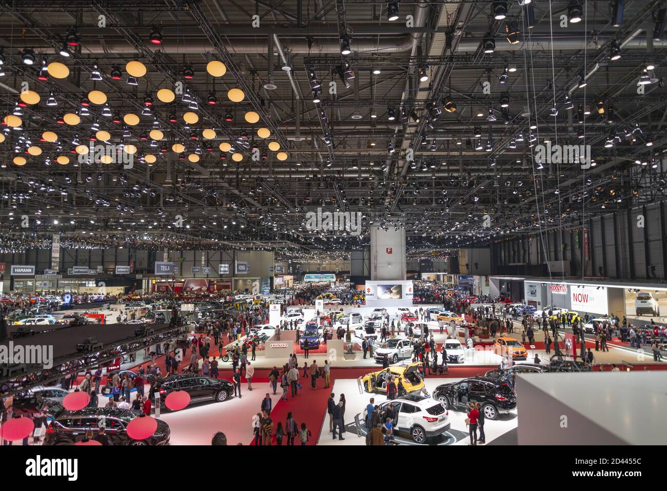 Large audience at motorshow hi-res stock photography and images - Alamy