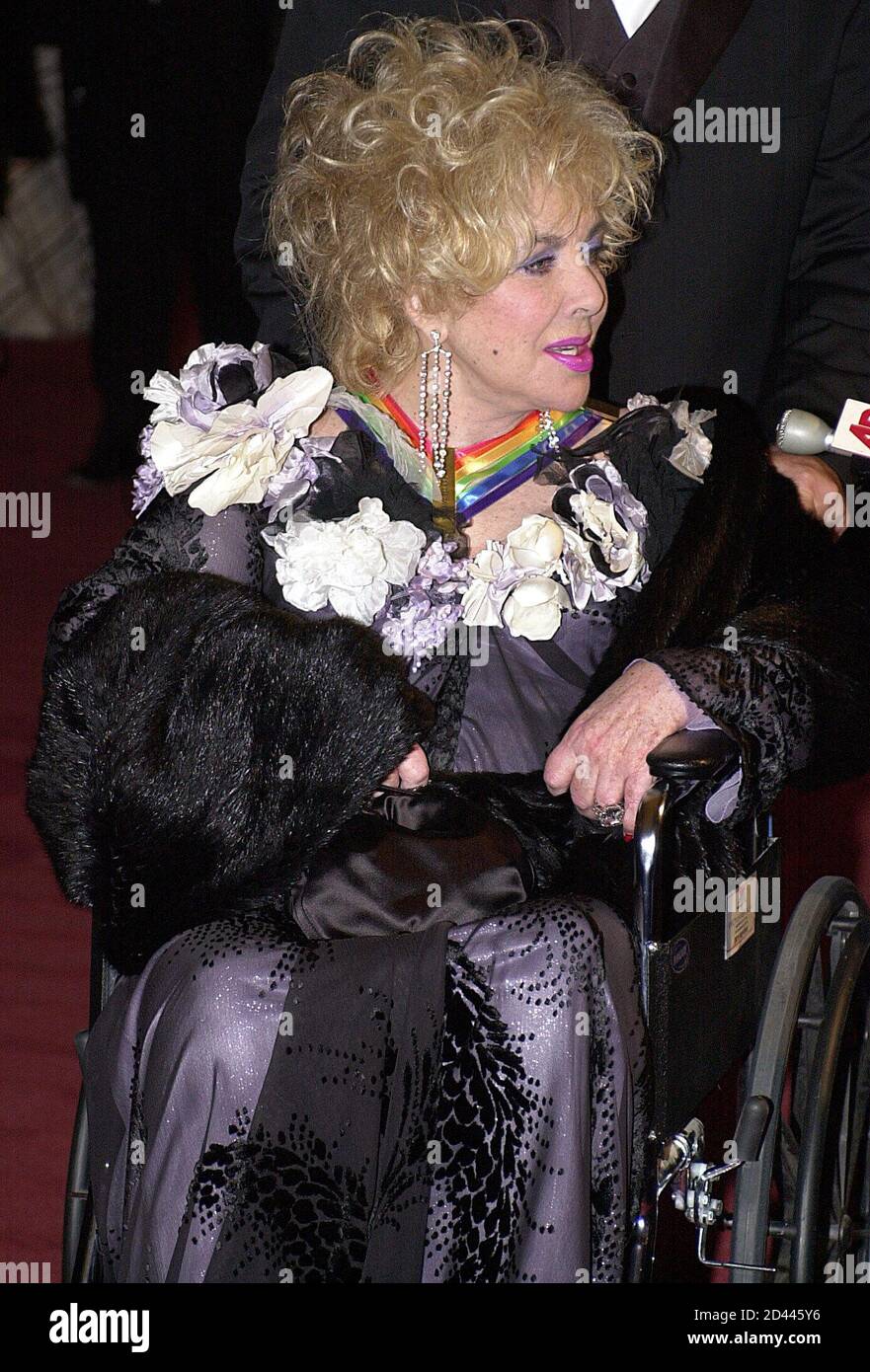 Elizabeth taylor james earl jones hi-res stock photography and images ...