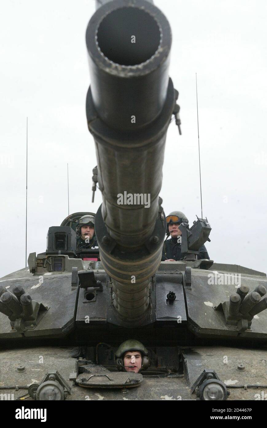 Armoured gulf hi-res stock photography and images - Alamy