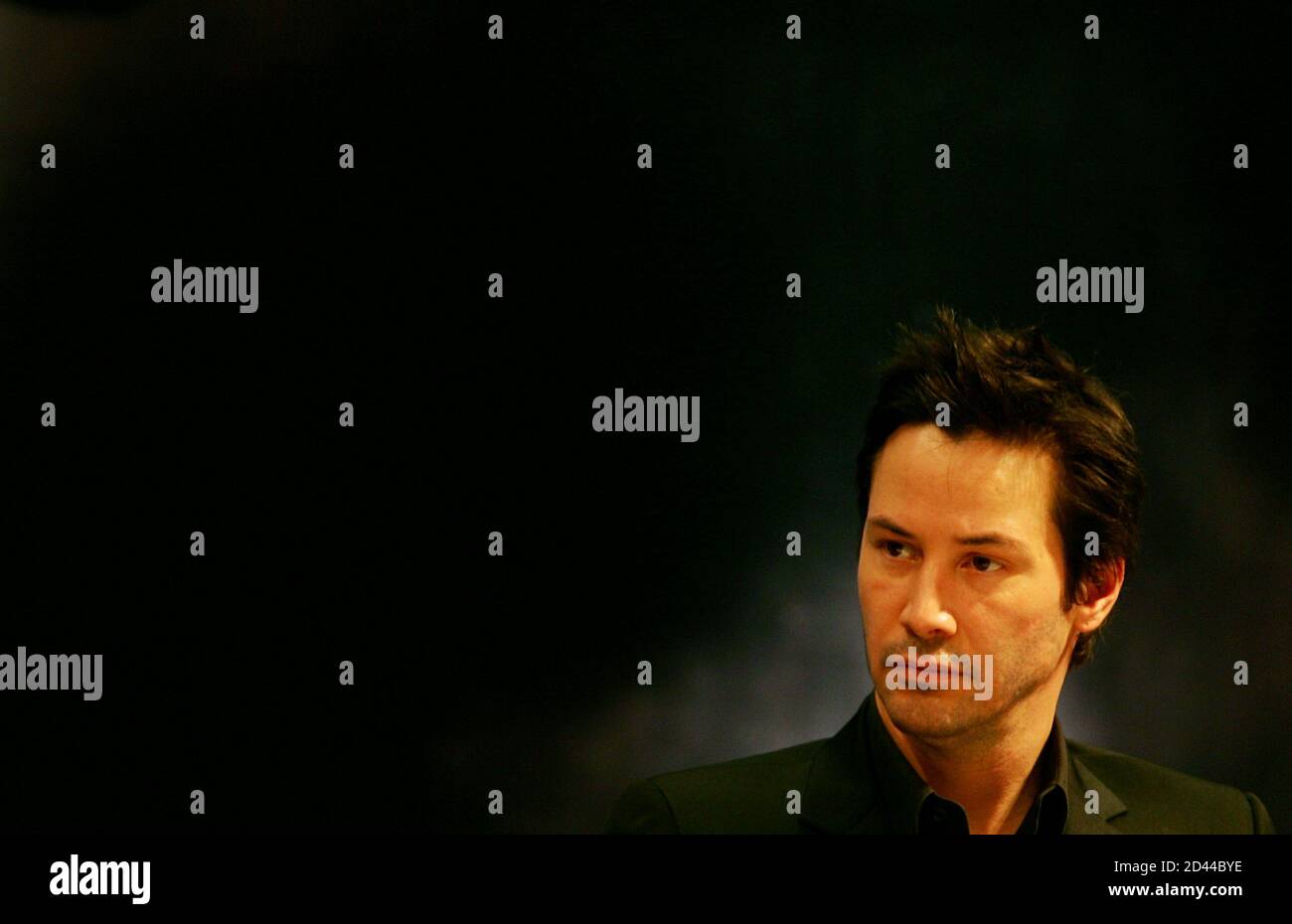 Constantine 2005 keanu reeves hi-res stock photography and images - Alamy