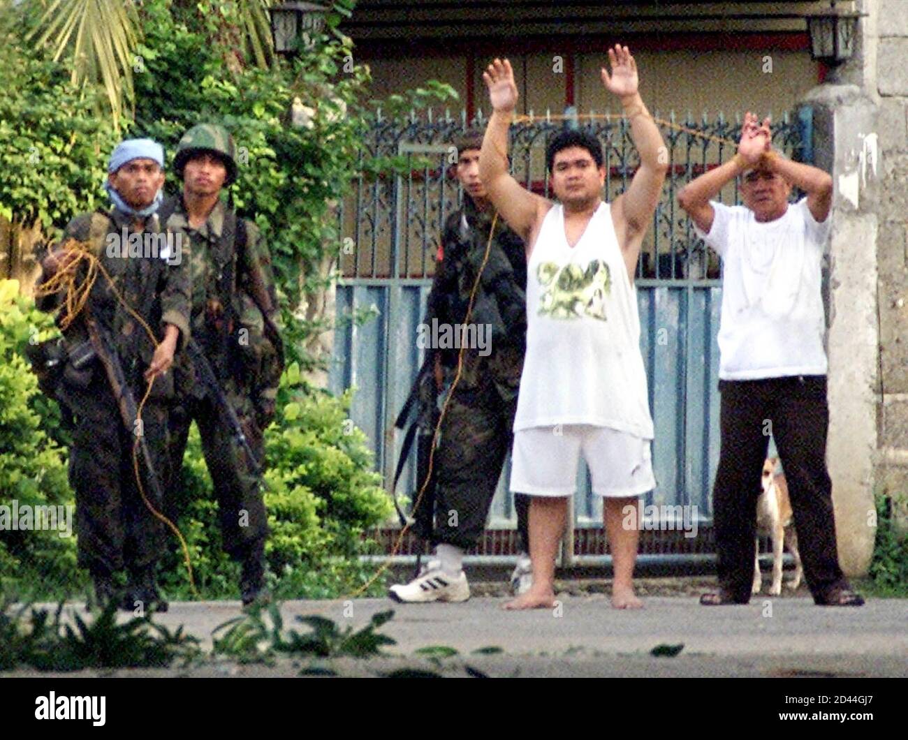 Hostages tied up hi-res stock photography and images - Alamy
