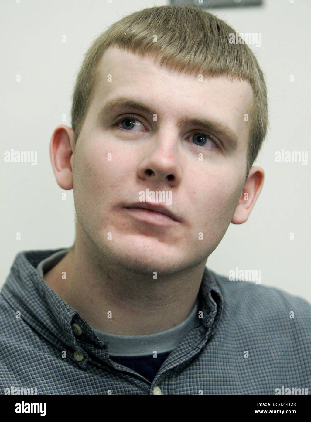 Refugee board hi-res stock photography and images - Alamy