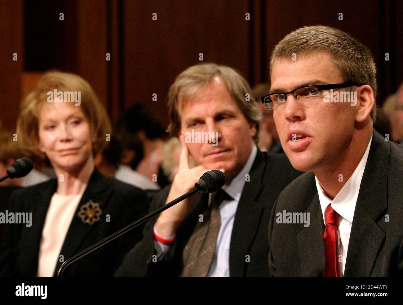 Gary hall swimmer hi-res stock photography and images - Alamy